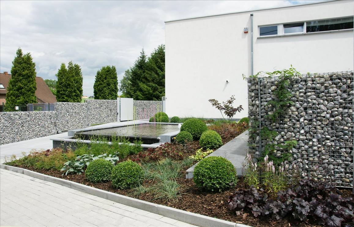 ECO Tuinarchitectengroep | projecten | Moderne voortuin Ninove
